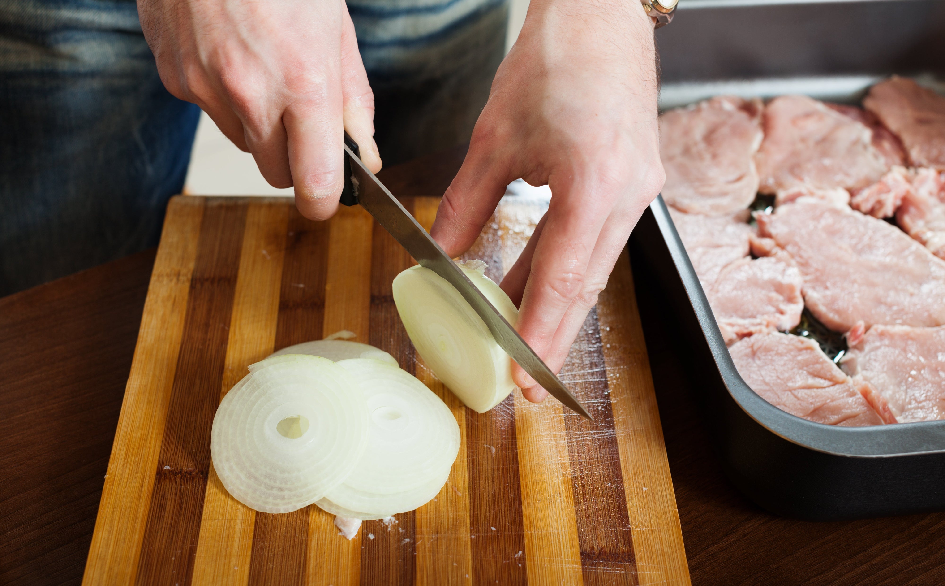 Beef Tallow vs Lard for Keto: Which Fat Fits Your Diet? - PorkRinds.com