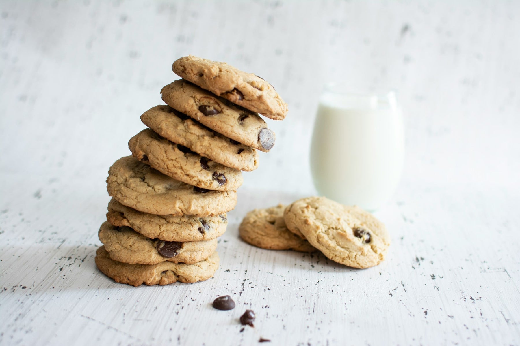 Keto Diet Cheat Day: Is It Worth It? (Pros & Cons) - PorkRinds.com